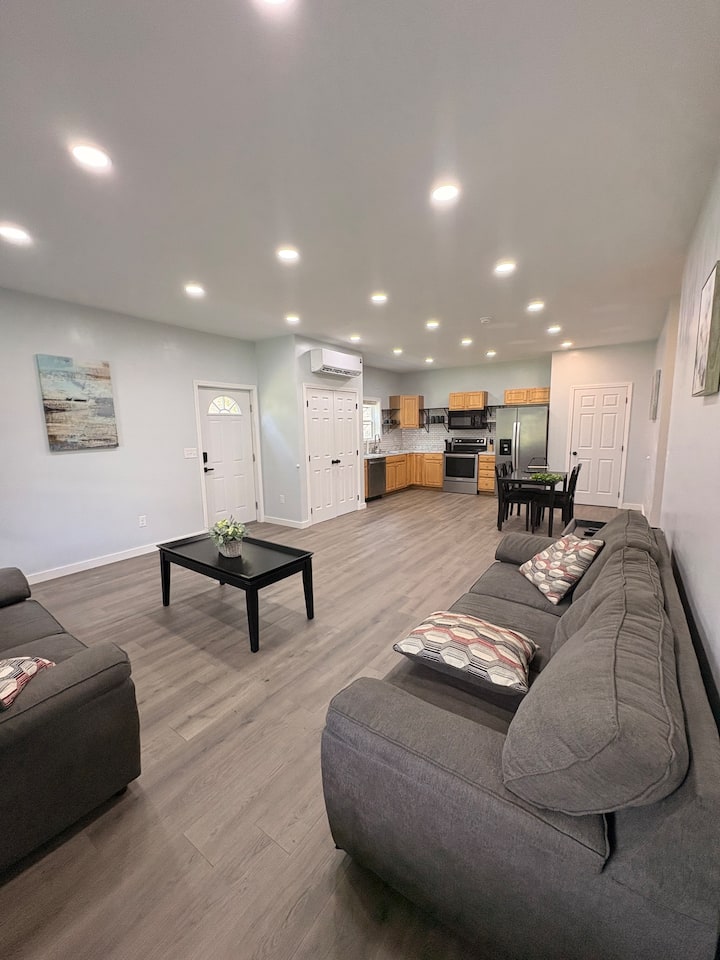 Steele Creekside Nook, Mountain City Tn! New! - Mountain City, TN