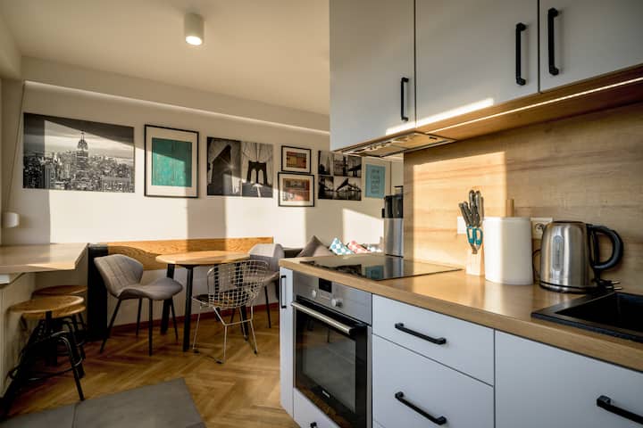 Rentplanet- Plac Nowy Targ Apartment - Wrocław