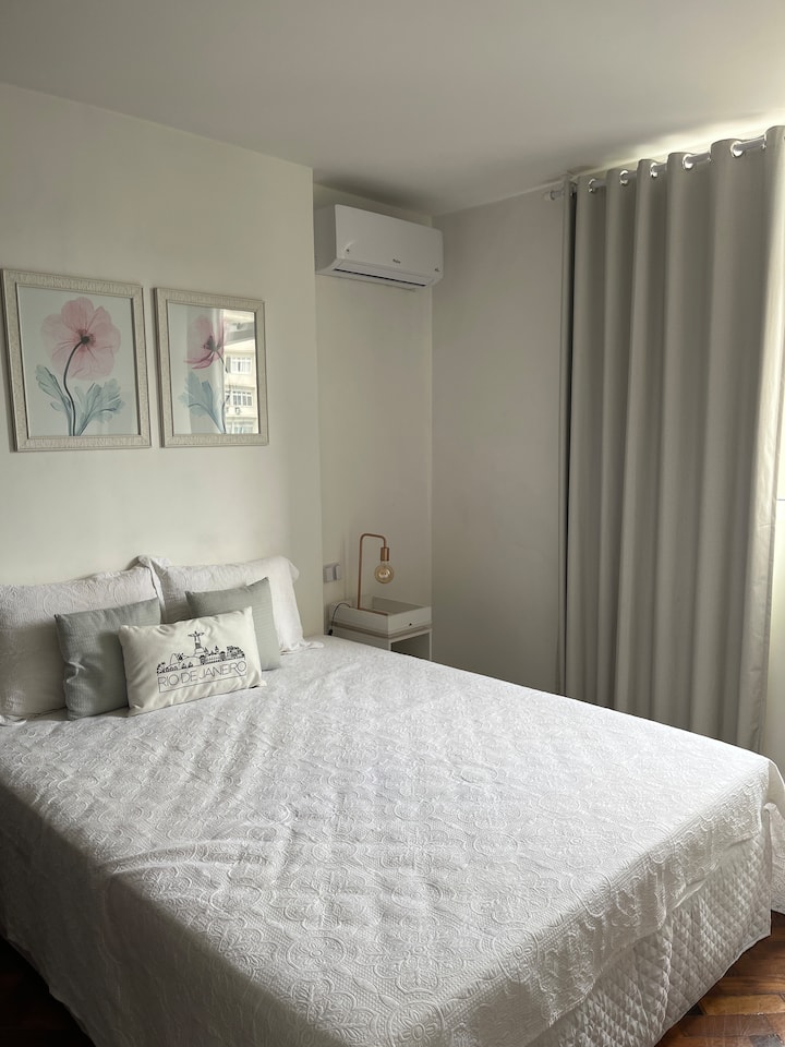 ÓTimo Ap Perto Do Metrô Praia Com Garagem - Rio de Janeiro