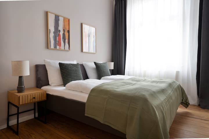Two-bedroom Apartment | Home2share - Dessau