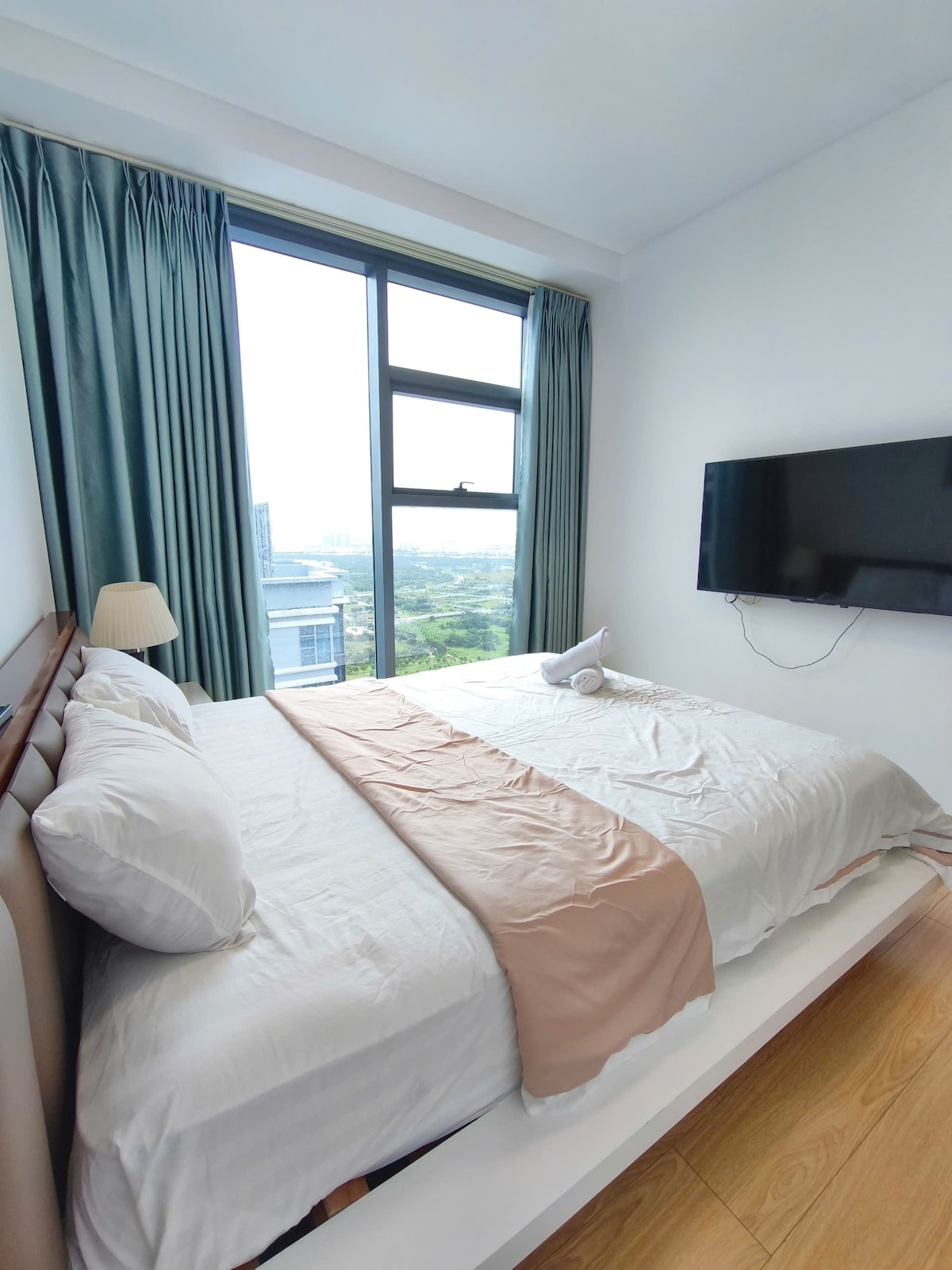 WH - 4709 Sunwah Perla - Apartamentos en alquiler en Bình Thạnh, Hồ Chí ...