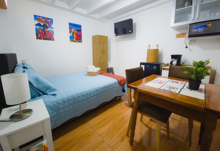 Estudio Privado En Miraflores, Cafetera Y Frigobar - Pérou