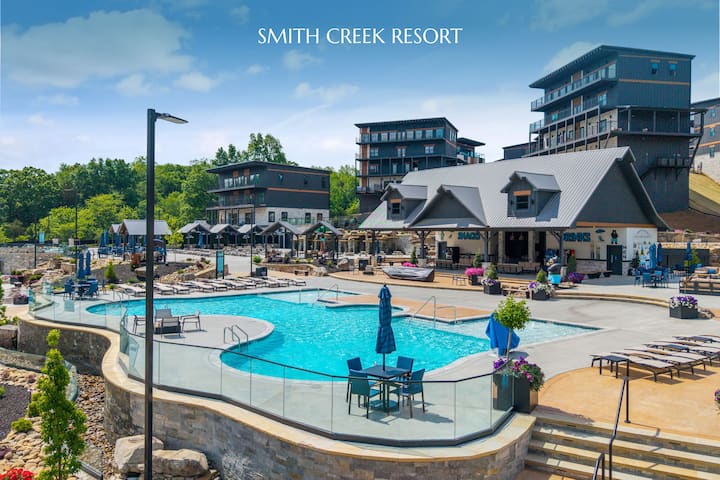 5br Cabin~sleeps 22~water Park~hot Tub~pickle Ball - Sevierville, TN