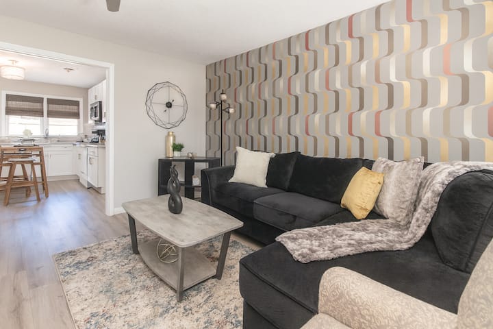 2br W/ Parking Near Elon & Graham - Burlington, NC