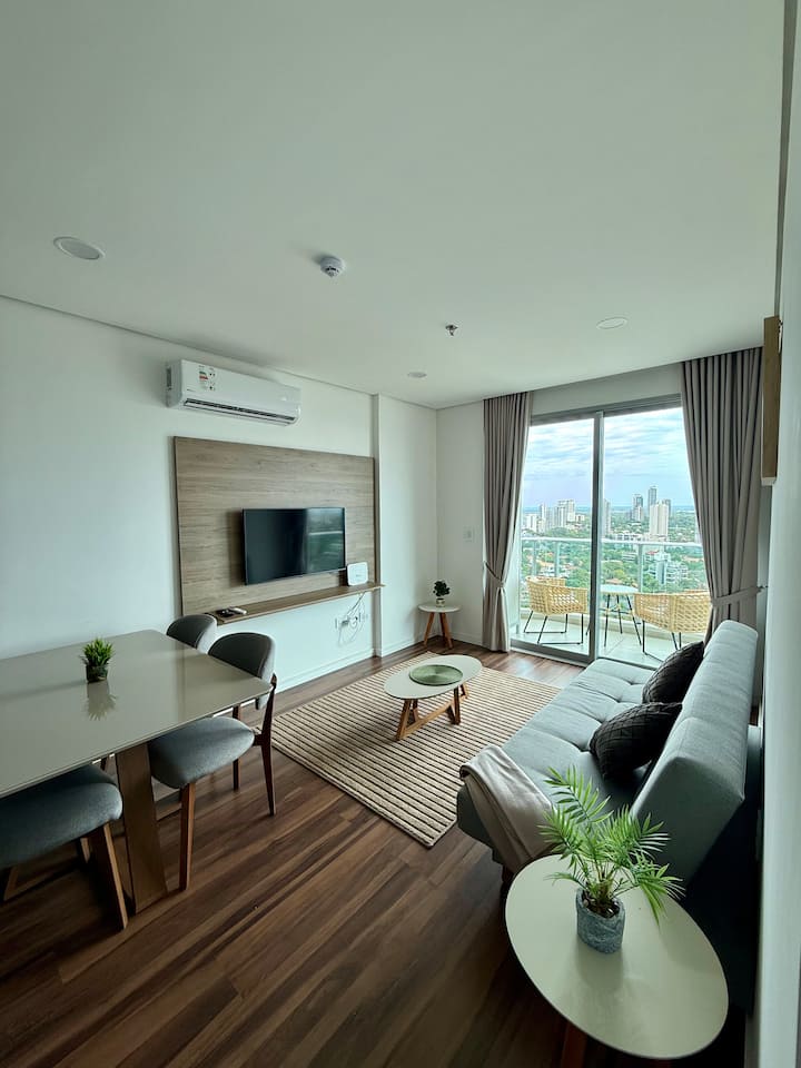 Best Views From The 19th Floor - Paraguay