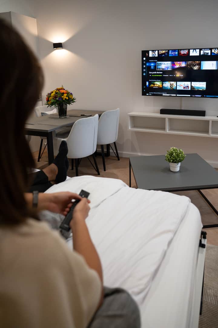 Helles Kudamm Apartment Mit Balkon - Berlin