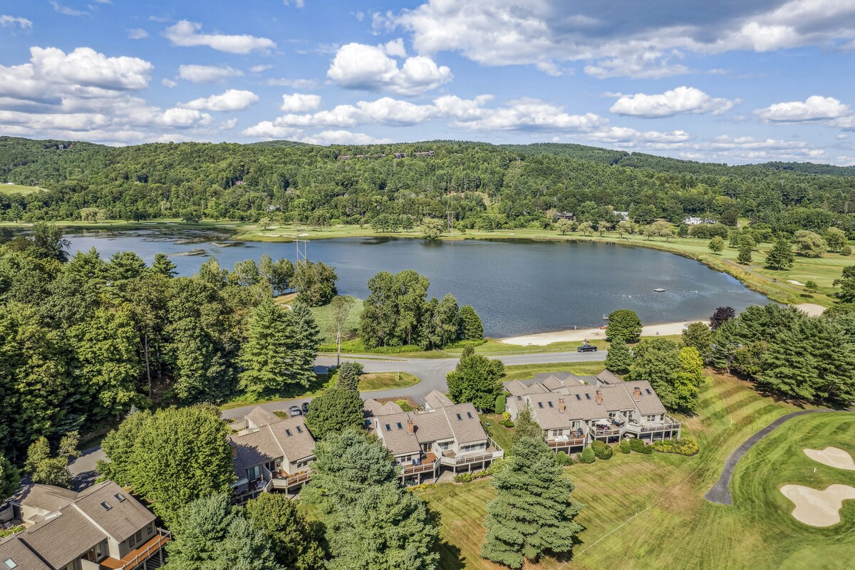 Maison de ville surplombant le 12e trou à Quechee - Maisons à louer à ...