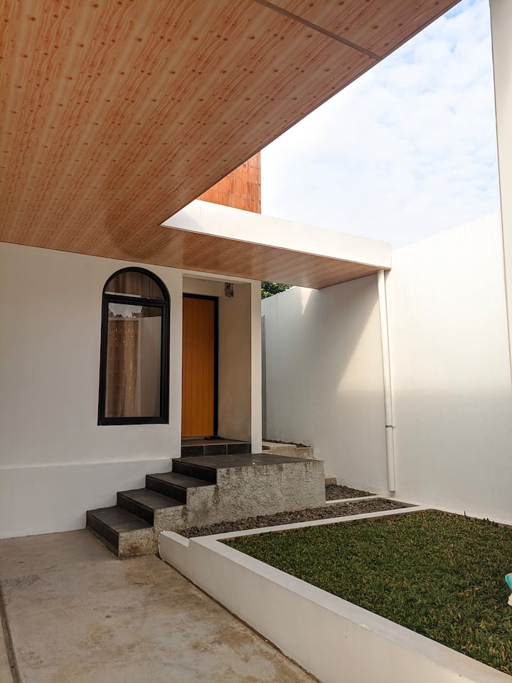 House Of Humaira & Unais, Kota Subang - Subang