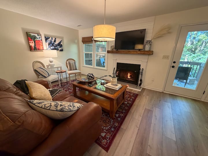 Stunning, Cary Forest Oasis In Heart Of Triangle - Apex