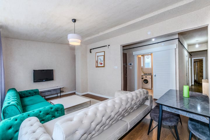 Equipped Flat W Balcony• In The Arnavutköy Seaside - Maslak