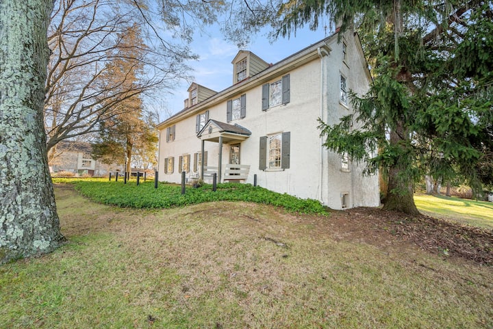 The Historic Bird In Hand Tavern - West Chester, PA