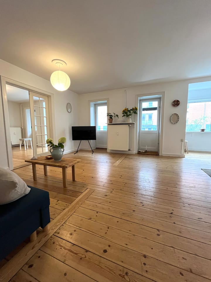 Charmerende 100m2 Lejlighed På Christianshavn - Copenhague