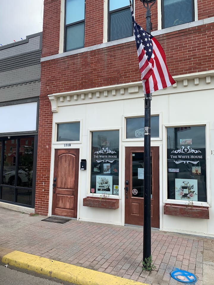 The White House Loft - Eufaula, OK