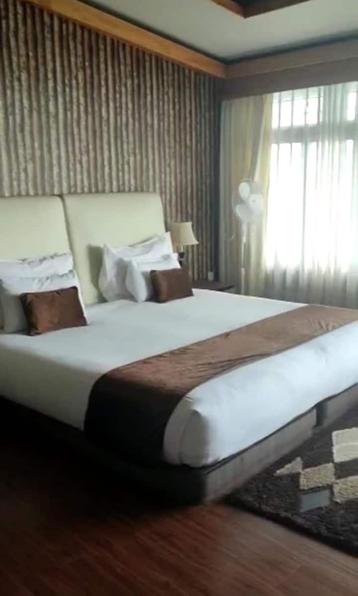 A Tranquil Mountain Escape With 5-star - Cherrapunjee
