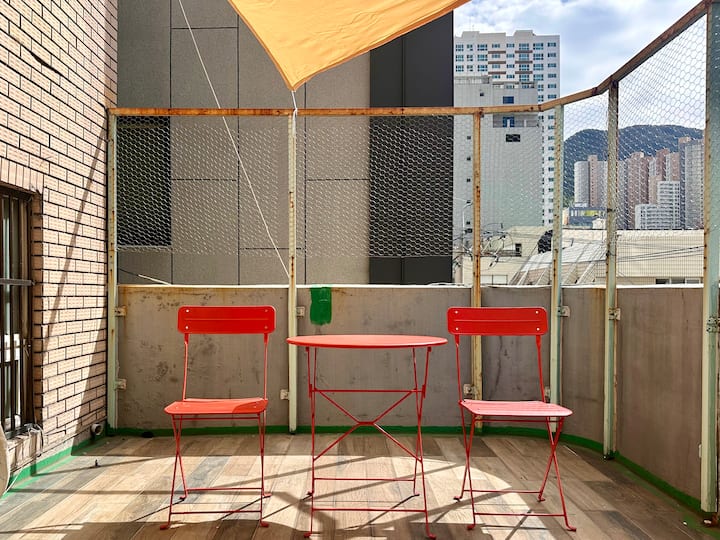 [오픈특가] 서면역5분/쓰리룸/퀸베드3개/테라스/넓은공간/미스터멘션 - Busan