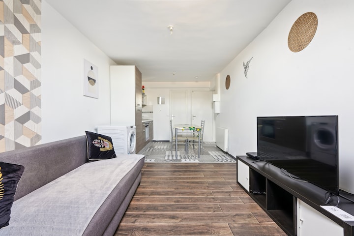 ÉLégant Appartement Au Cœur De Charleville Parking - Charleville-Mézières