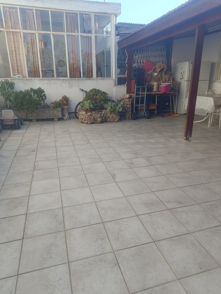 Σπίτι δίπλα στο πανεπιστήμιο Λευκωσίας. - Nicosia