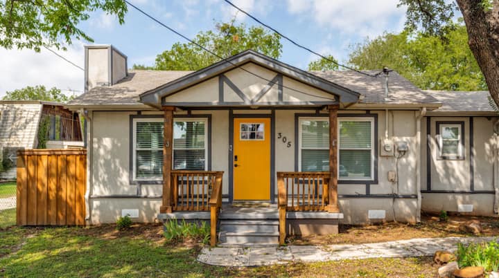 The Texas Get-away - Roanoke, TX