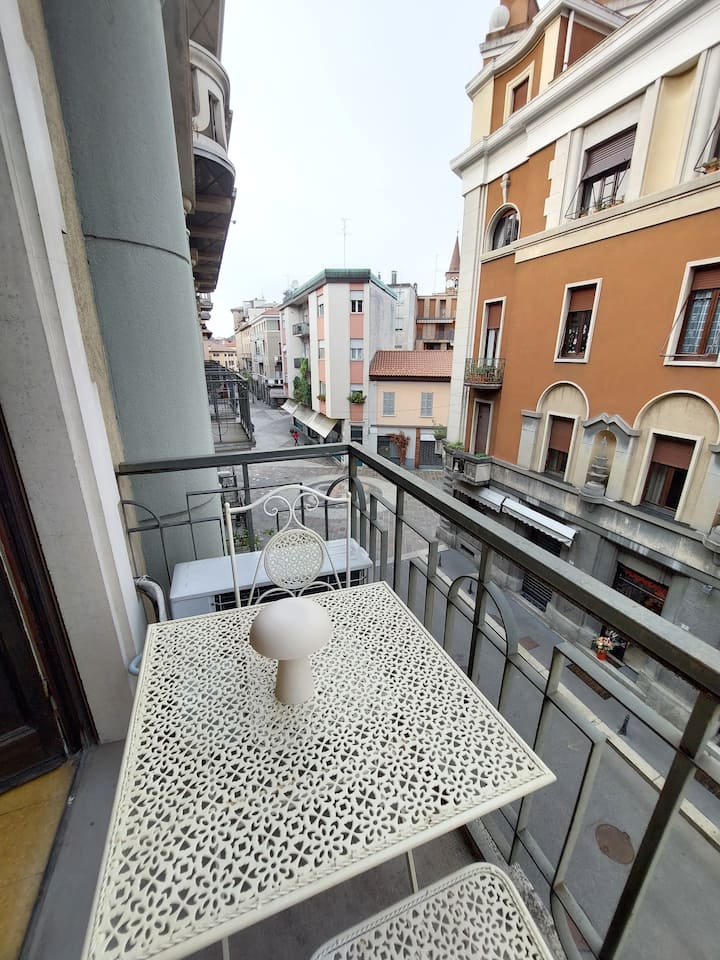 Centro Storico / Stazione - Malpensa Mxp E Milano - Busto Arsizio