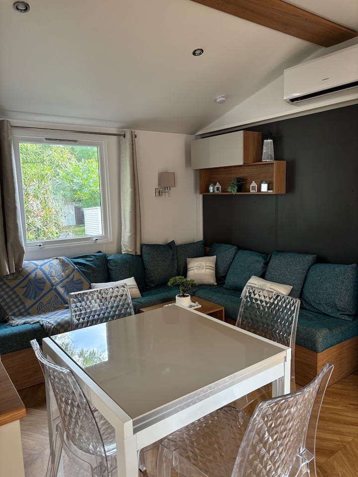Mobile-home Tout Confort
6 à 8 Personnes - Pérols