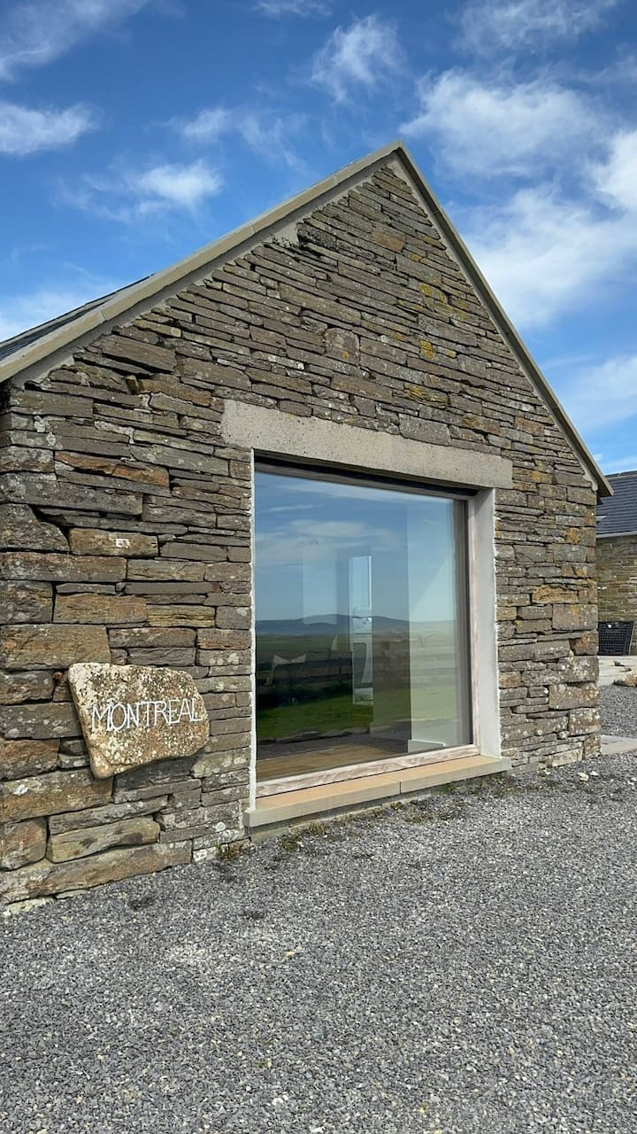 Monreal
Refurbished Stunning Luxe Cottage - Skara Brae Prehistoric Village