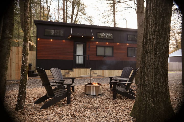 Creek Side Tiny Home With Private Hot Tub #1 - Weiser State Forest, Pine Grove