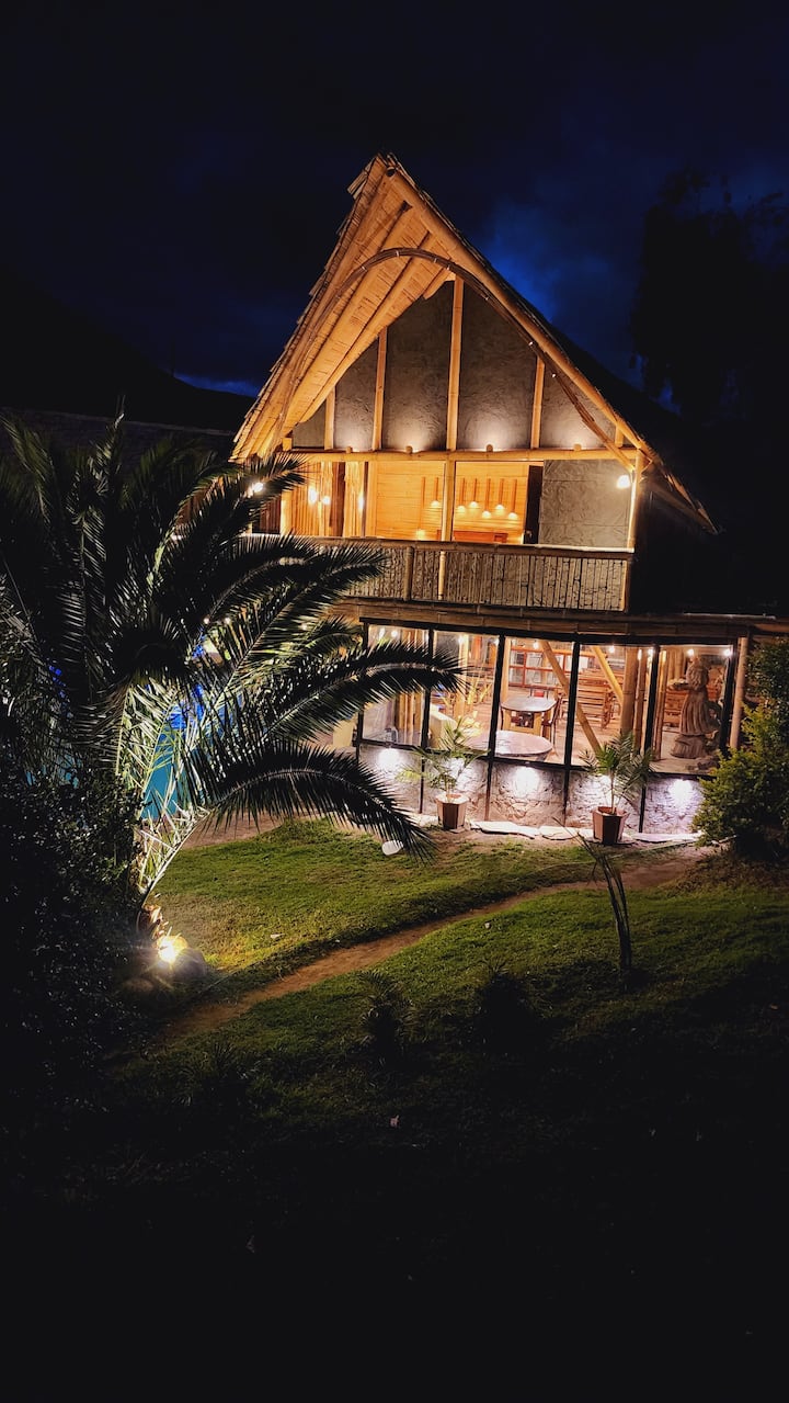 Alojamiento La Ruta Del Vértigo Pimampiro - Imbabura