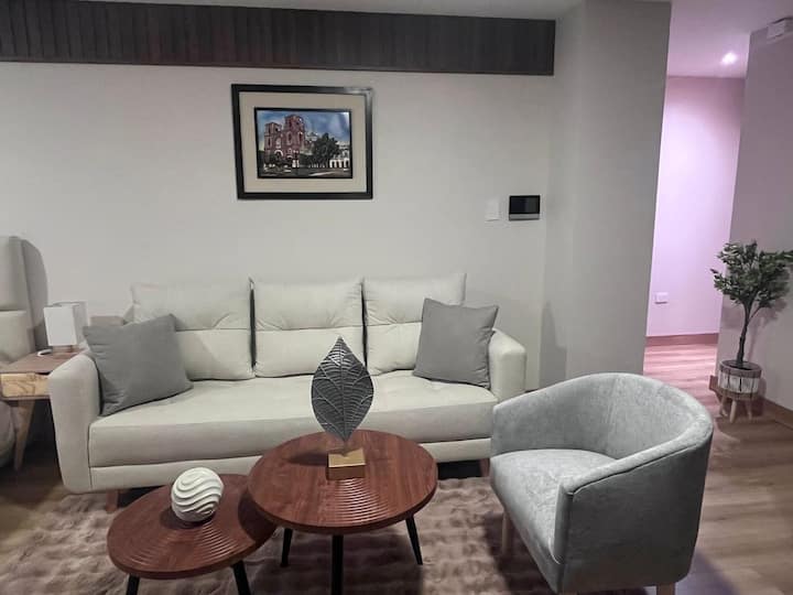Alojamiento De Lujo Con Jacuzzi Y Jardín Privado - Cuenca