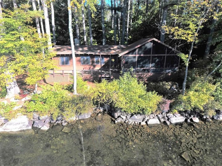 Lakefront Retreat: Private Lake And Dock Access - Lake Winnipesaukee, NH