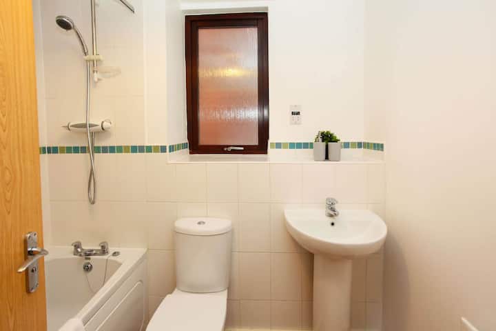Executive 2 Bedroom Apartment In Telford - Ironbridge