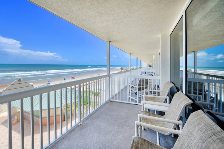 Oceanfront Balcony | 1br | Pools |Hot Tubs - Daytona Beach, FL