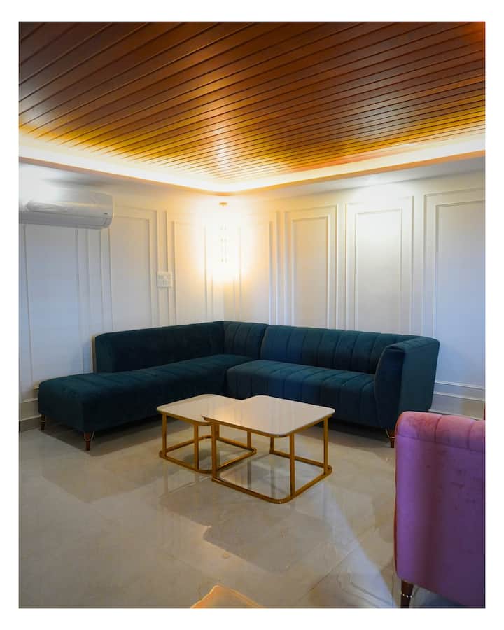 "Event House" : Ultimate Luxury Service Apartment - Srirangapatna