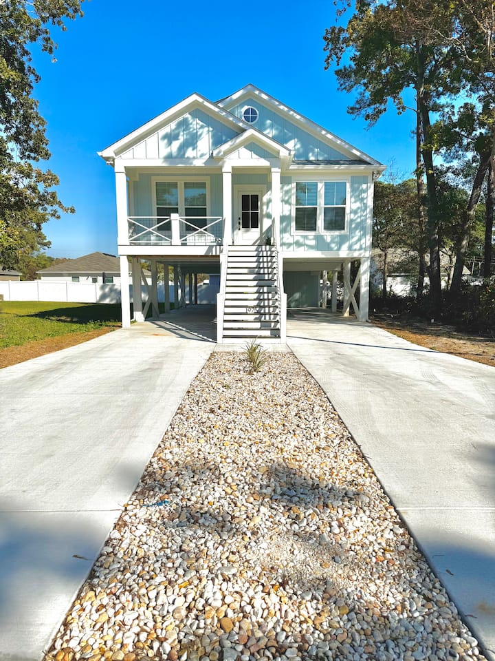 Carolina Blue On Waterloo - North Carolina