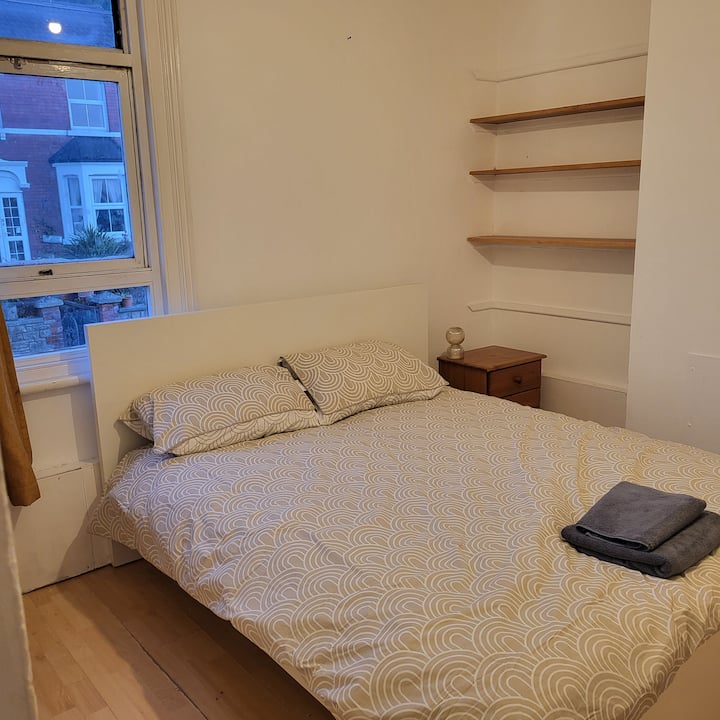 Shelley Home - Swindon