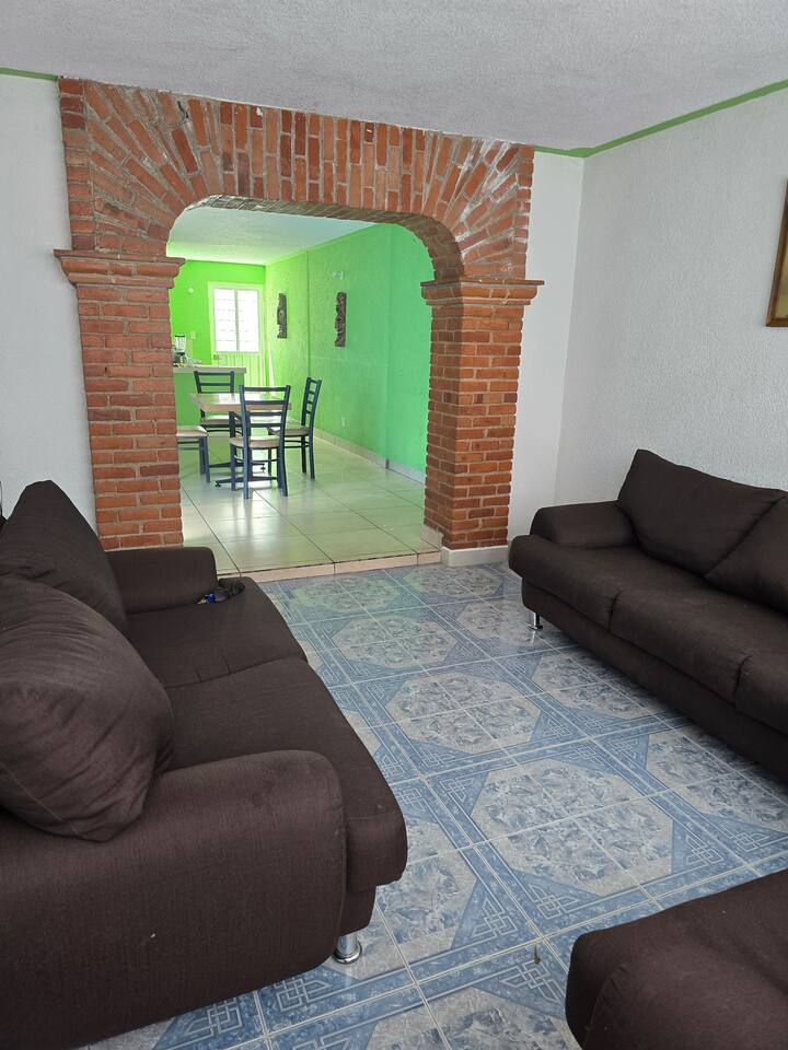 Casa Amplia Cerca 57 Y Hospital General, 4 Camas - San Juan del Río