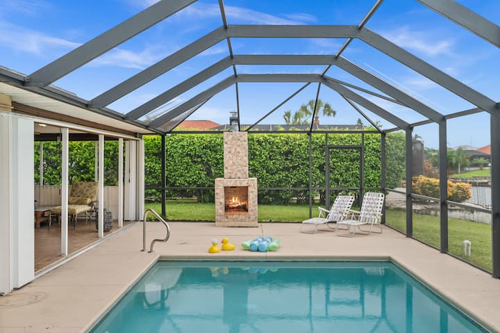 Sunny Cape Escape - Cape Coral, FL