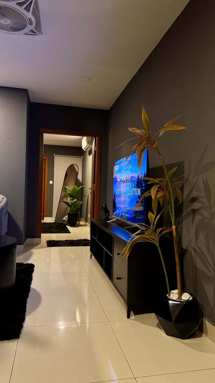 The Grey Nest | Pool & Sauna - Islamabad