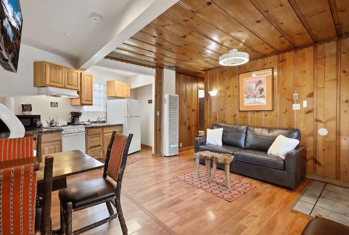 Doc's Cottages Cottage 1 W/ Private Patio - タホー湖