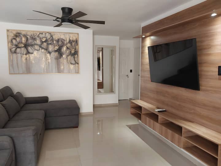 Casa Moderna En Monterrey Sur - Cerca Estadio Bbva - Monterrey