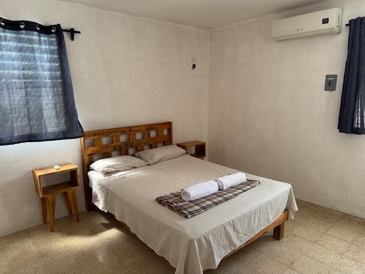 Casa De 2 Habitaciones Por Del Zona Aeropuerto. - Mérida