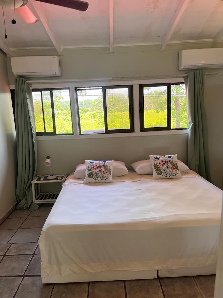 Beachfront Bungalows + Pool In Esterillos Este - Esterillos Este