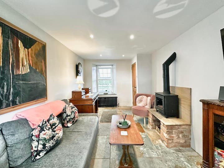 Rustic Irish Stone Retreat - Antrim