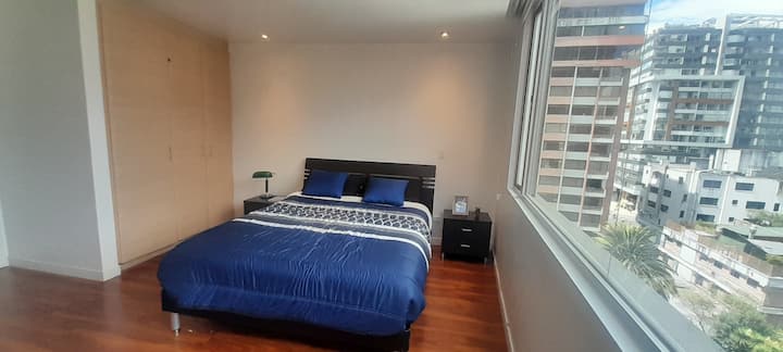 Confort Y Estilo En La República Del Salvador - Quito