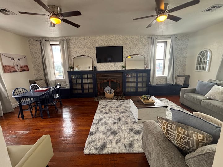 Historic Loft On Main - Panguitch, UT
