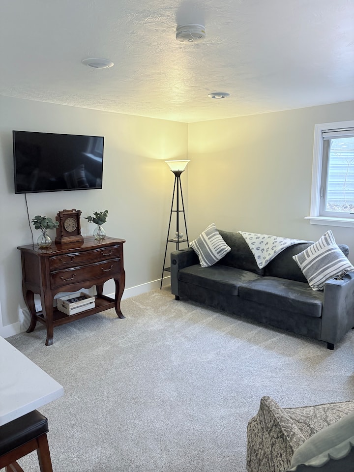 Central Charm In Sandy - Utah