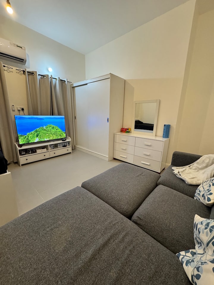 Luxury Studio Downtown In-front Burjeel Hospital - Abu Dhabi