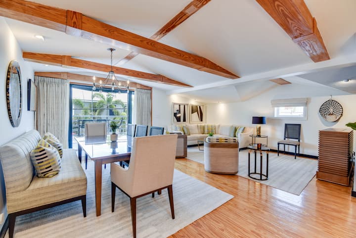 Slack Tide Duval Street - Cayo Hueso