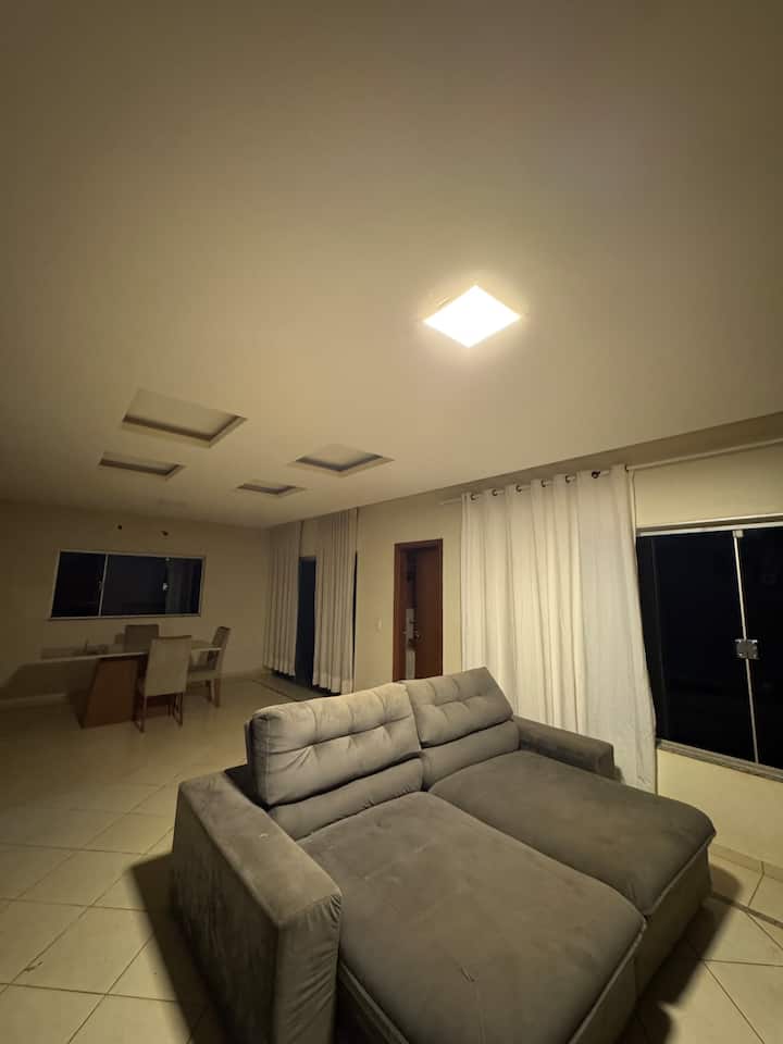 Casa Com 2 Quartos E 1 Suíte, Possui áRea De Lazer - Campo Grande