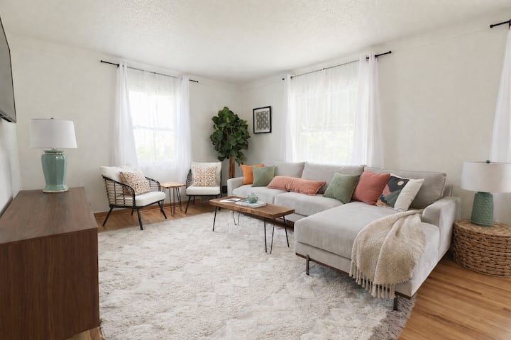 Tranquil 2br Loft | Free Yoga Class - Toledo, OH