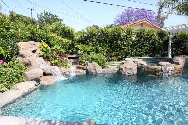 Incredible Home; Rock Pool/jacuzzi, Walk 2 Disney - Anaheim, CA